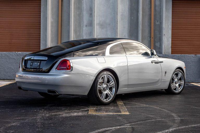 2015 Rolls-Royce Wraith Starlight, Gorgeous 2-Tone, Beautiful Spec for sale